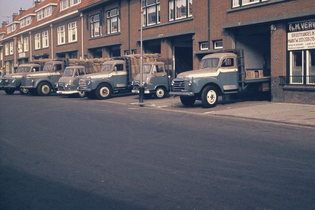 VOLVO L 495 de Kok – Veteranen Vrachtauto Vereniging Noord Nederland